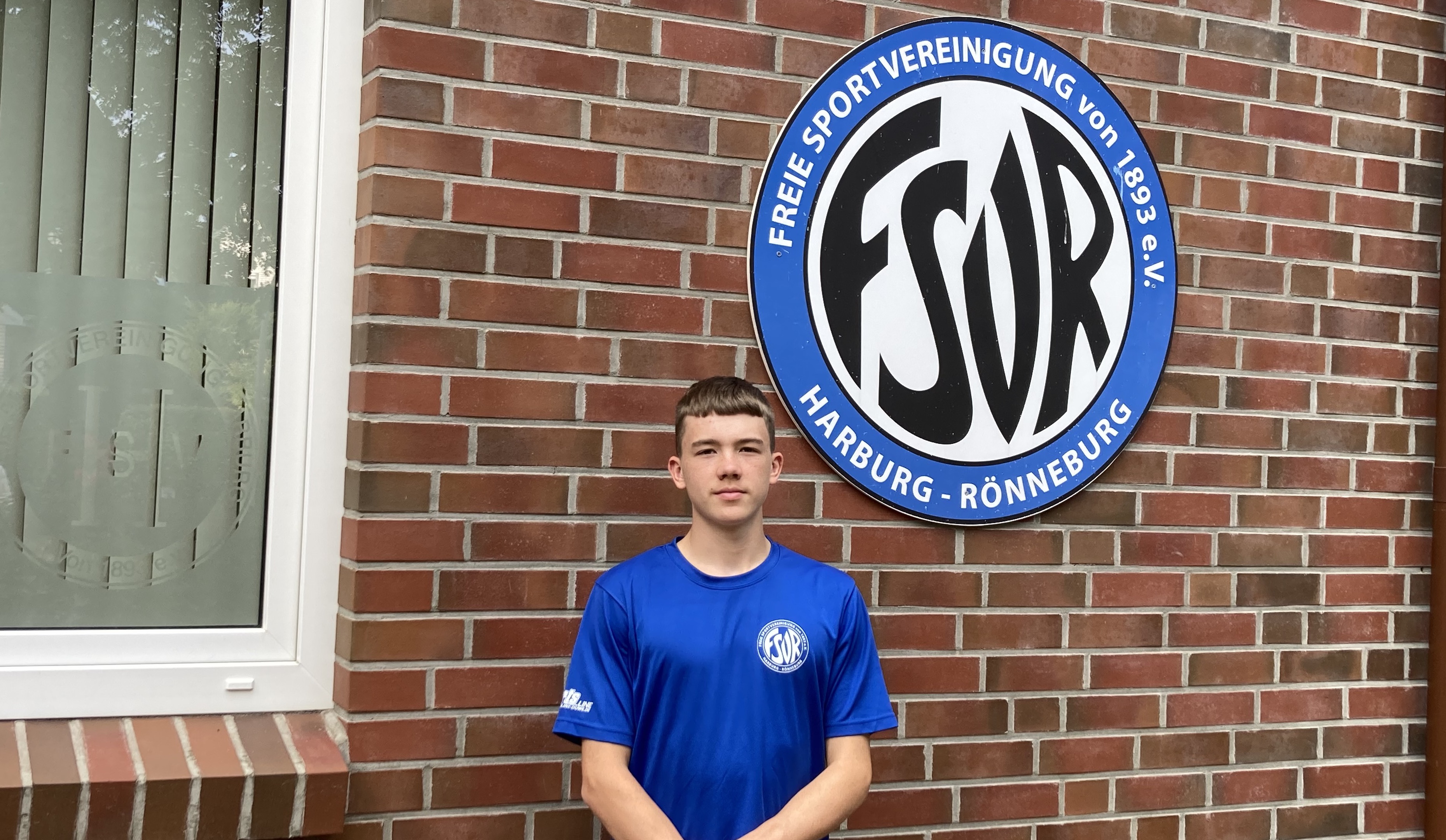 Jamie Birkner... der erste FSJler bei der FSVR – Freie Sportvereinigung ...